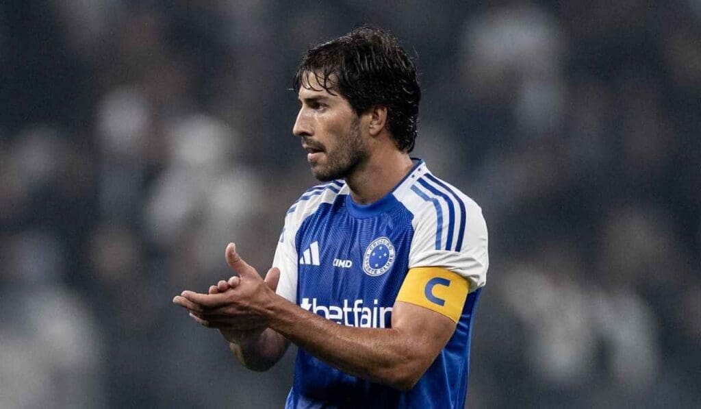 Cruzeiro joga hoje com 4 desfalques, 5 pendurados e 4 reforços » Moon BH