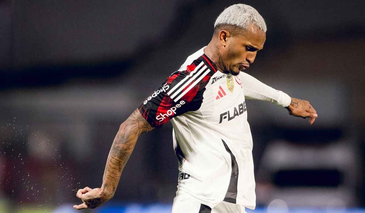 Flamengo sela venda de Wesley e comprador vai pagar R$ 200 milhões ...