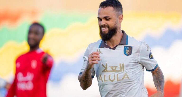 Michael acabou de sair do Flamengo e fez gol em 2 minutos do 1° jogo ...